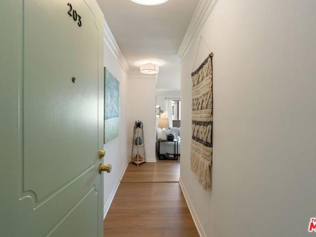 1021 12th St Apt 203, Santa Monica, CA 90403