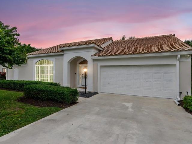 10223 Hunt Club Ln, Palm Beach Gardens, FL 33418