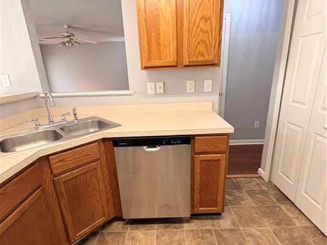 10221 Deep Creek Pl, Union City, GA 30291 | MLS #7735