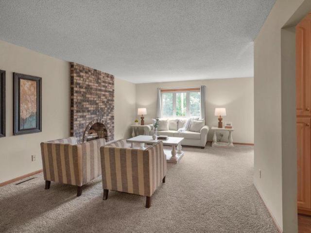 10221 Jeffery Lane