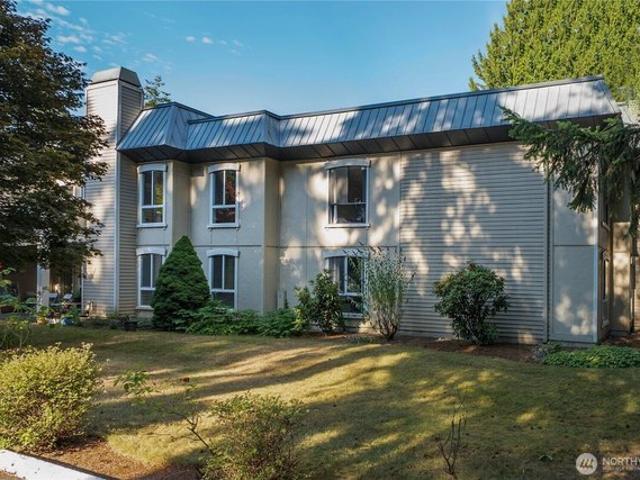 10221 NE 16th St Apt H7, Bellevue, WA 98004