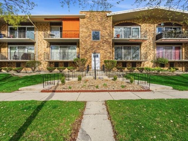 10221 S Komensky Ave Apt 1E, Oak Lawn, IL 60453