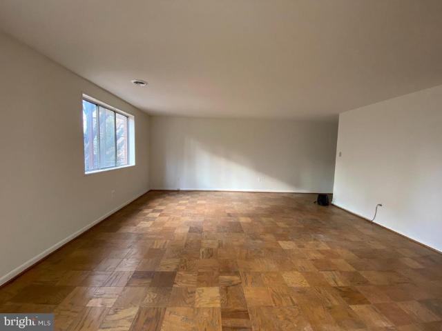 10224 Rockville Pike # 301