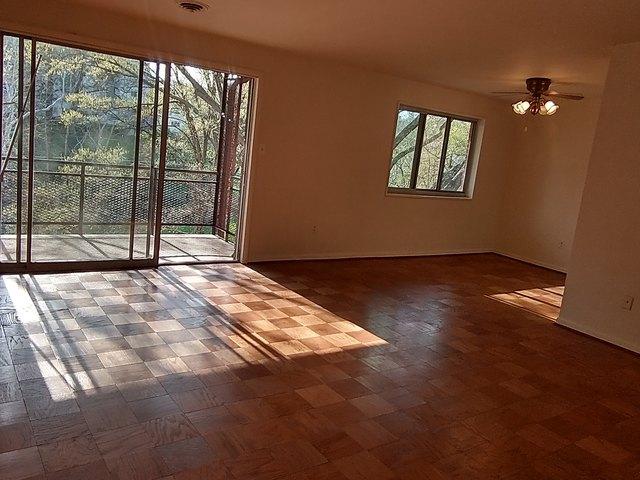 10224 Rockville Pike Apt 402, North Bethesda, MD 20852