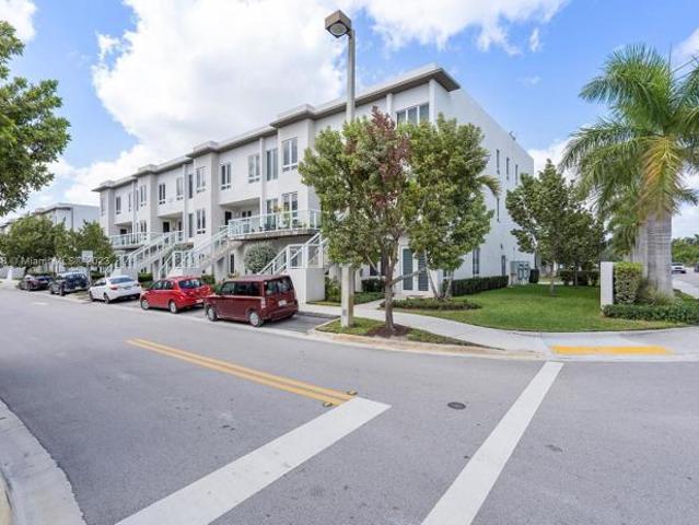 10225 63rd Ter NW #203, Doral, FL 33178