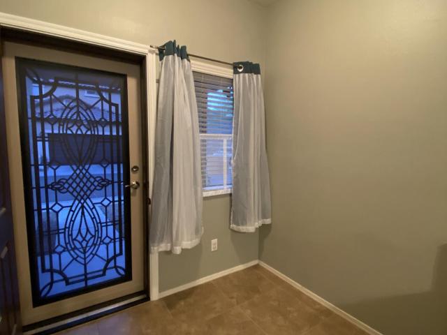 10225 w camelback road # 19