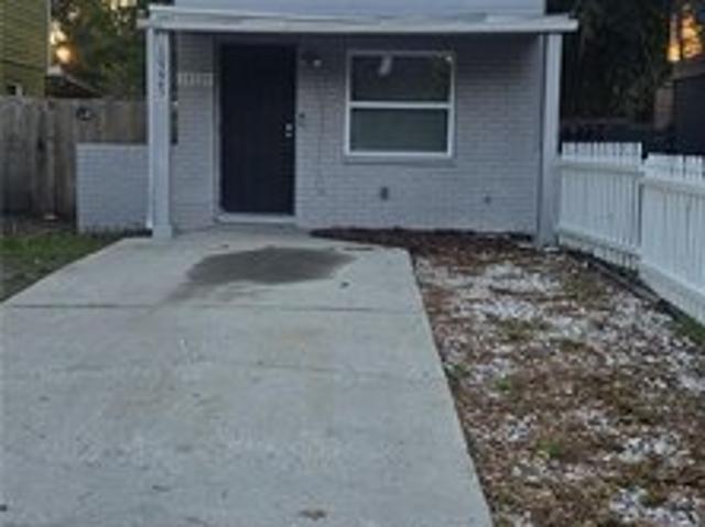 10225 N Ojus Dr, Tampa, FL 33617