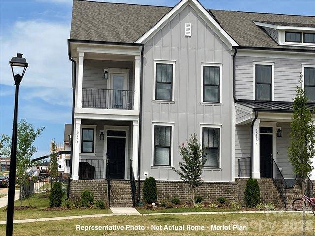 10225 Rainier Trail Dr NW, Huntersville, NC 28078