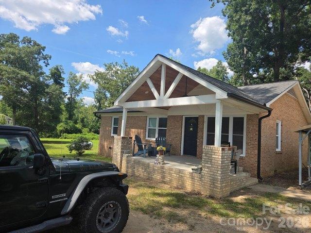 10226 Harwood Ln, Charlotte, NC 28214