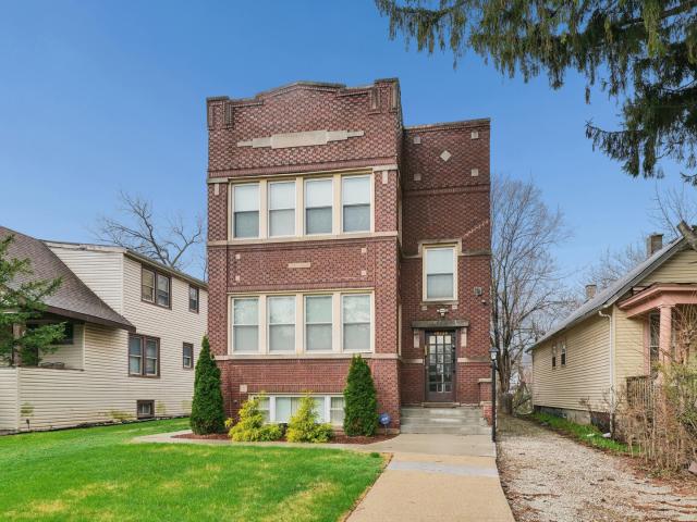 10226 S Charles St, Unit 1, Chicago, IL 60643 | MLS #12607 | Compass