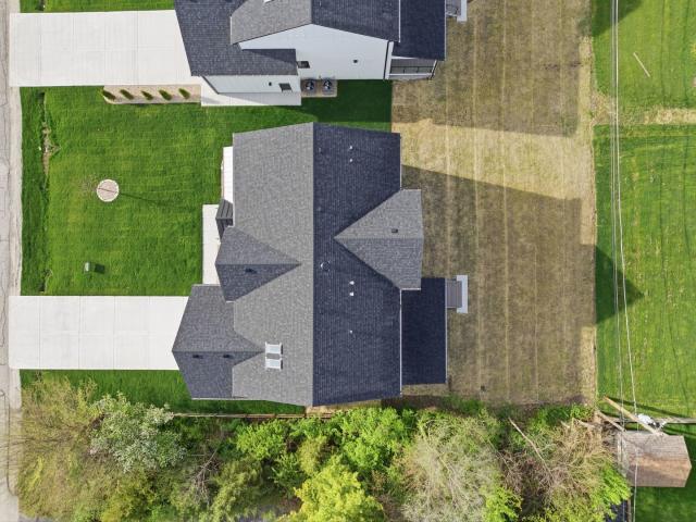 10226 S 81st Avenue