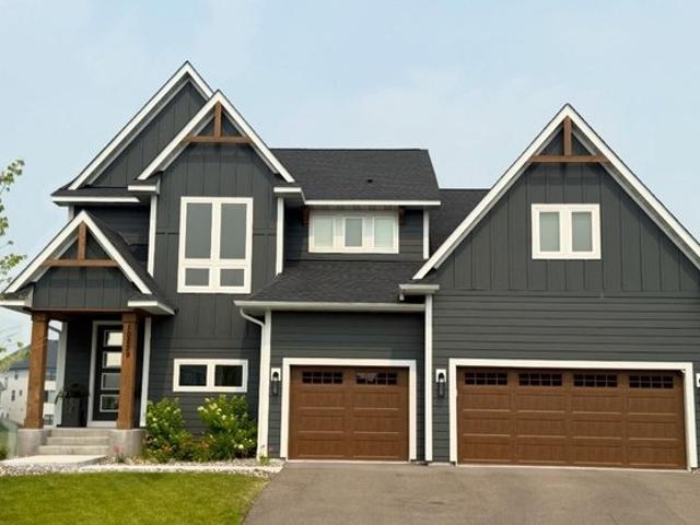 10229 Queensland Ln N, Maple Grove, MN 55311