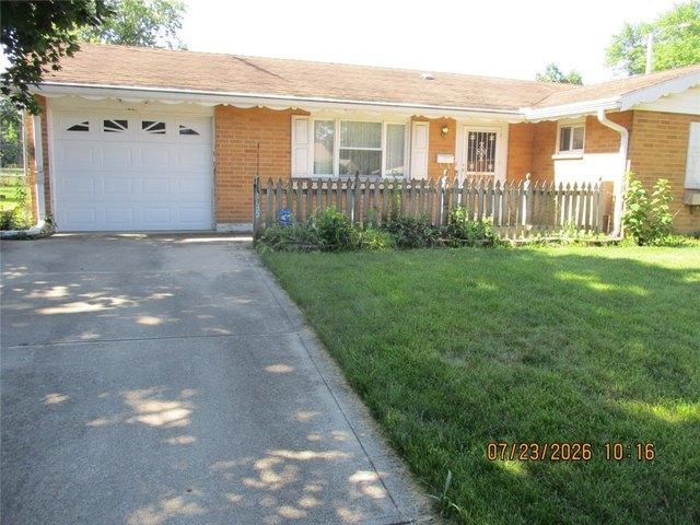 1022 Mayfield Dr, Troy, OH 45373