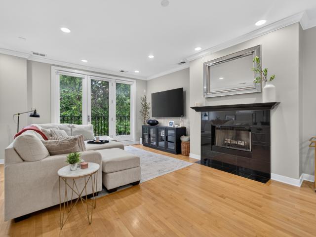 1022 N Wood Street # 2