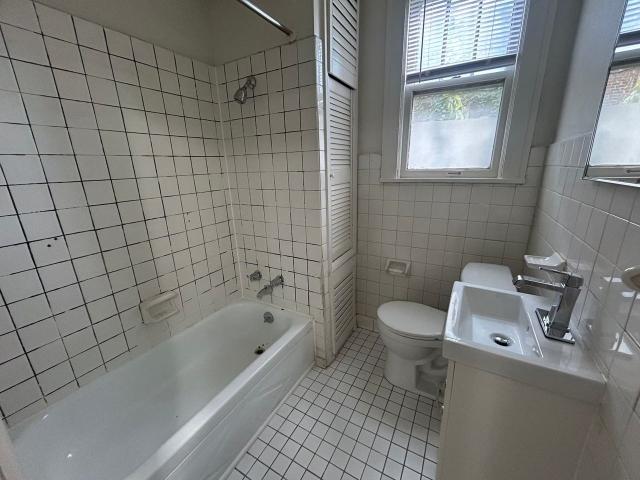 1022 Osceola Ave 1 Bedroom Apartment for Rent at 1022 Osceola Ave, St. Paul, MN 55105 Summit Hill