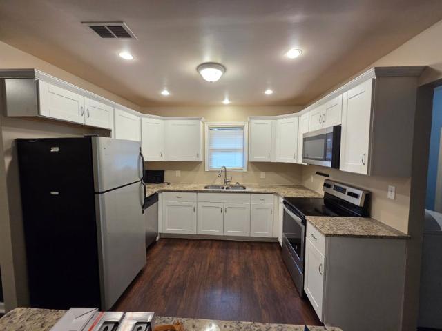 1022 Ashby Grv Room B_near Atlanta University Cen