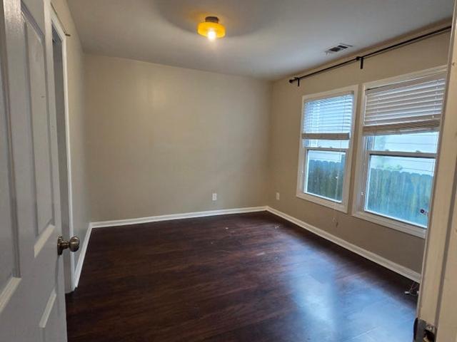 1022 Ashby Grv_Room C_near Atlanta University Ce