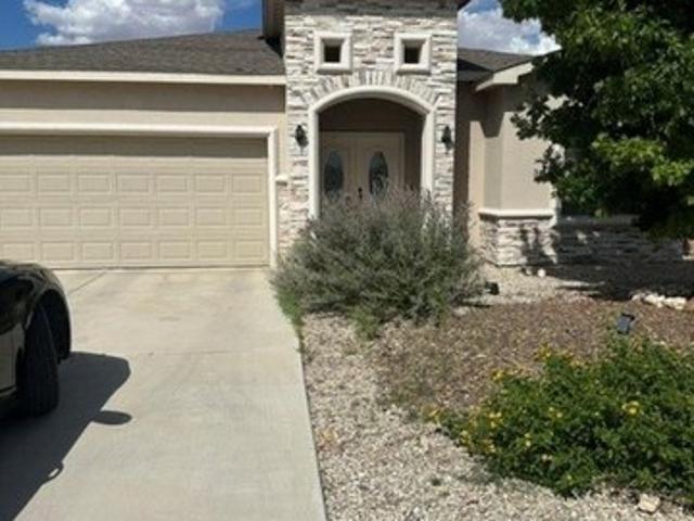 1022 Chitalpa Ct, Carlsbad, NM 88220