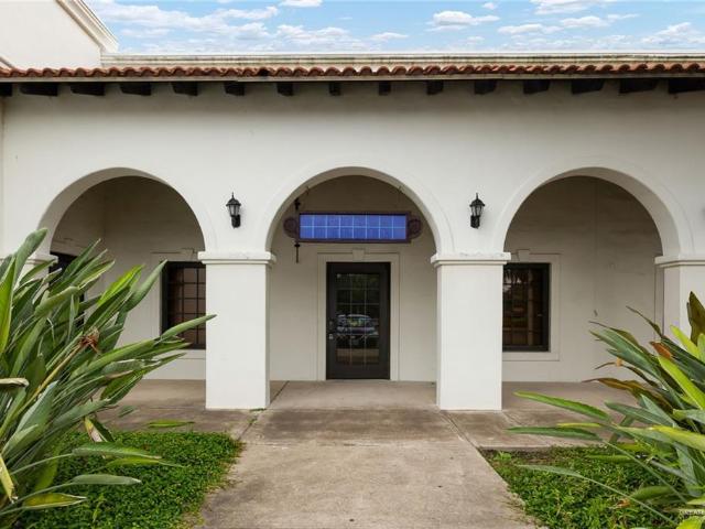 1022 E Griffin Parkway #104 B