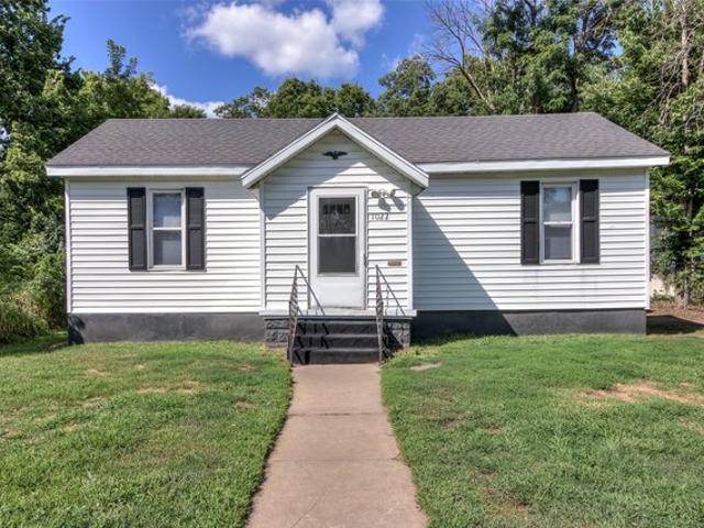 1022 E Madison St, Eau Claire, WI 54703