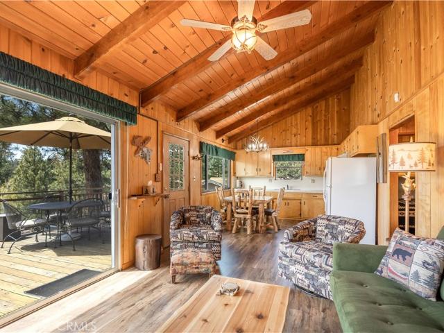 1022 Grey Back Trail