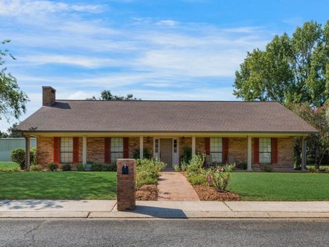 1022 Hashim Dr, Opelousas, LA 70570