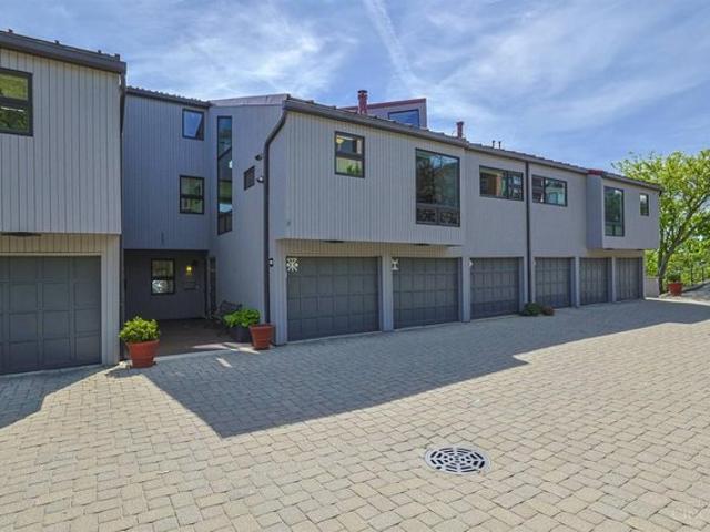 1022 Hatch St, Cincinnati, OH 45202