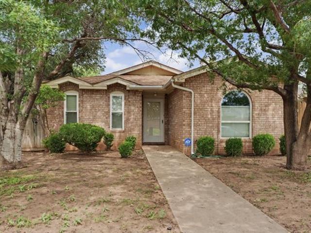 1022 Iola Ave, Lubbock, TX 79416