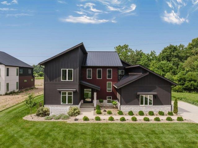 1022 Lale Pt, Delaware, OH 43015