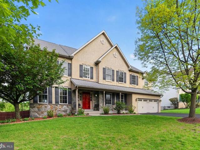 1022 Pimlico Dr, East Norriton, PA 19403