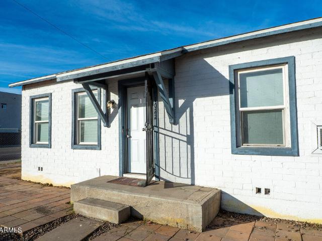 1022 S Montezuma Ave, Phoenix, AZ 85003 | MLS #6988 | Compass