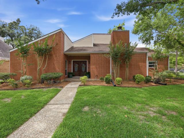 1022 Trapper Hill Drive