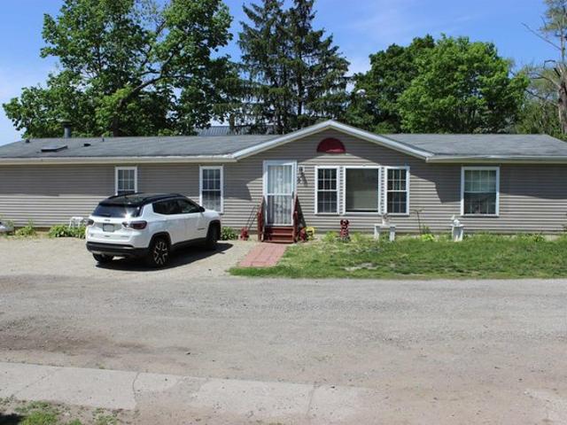 1022 W Garfield Ave, Elkhart, IN 46516