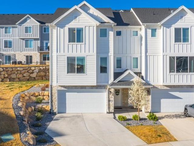 1022 W Shadow Brook Ln, Lehi, UT 84048