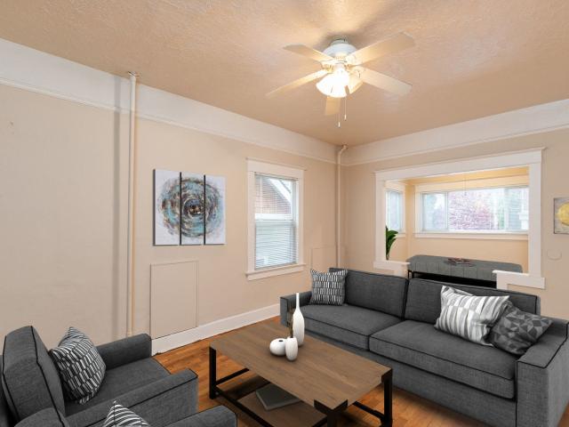 1022 1036 NE Hancock St