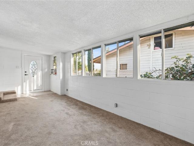10233 Clara Vista