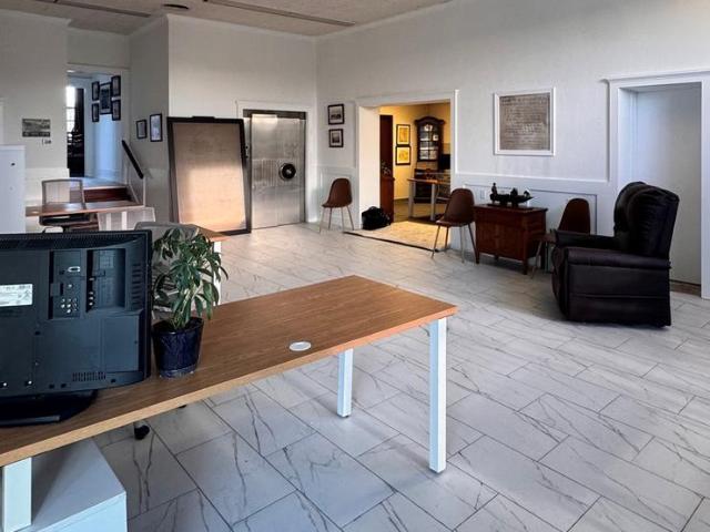 10233 Rogers Drive