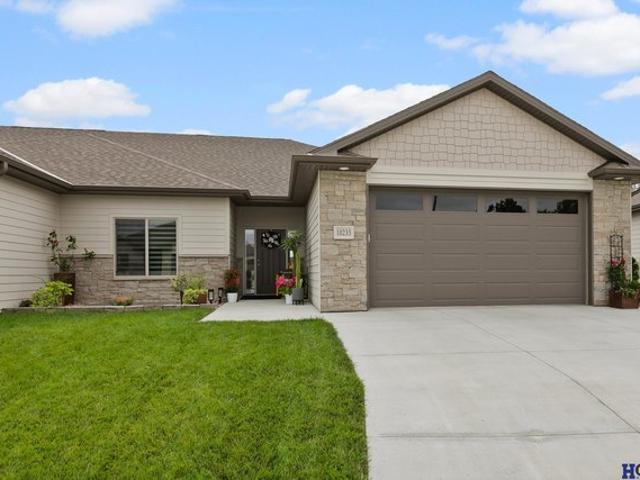 10233 S 26th St, Roca, NE 68430