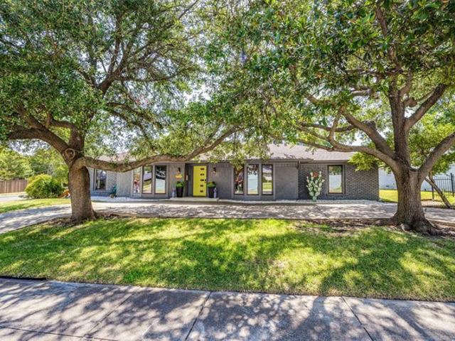 10232 Boedeker St, Dallas, TX 75230