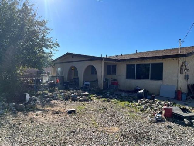 10232 Locust Ave, Hesperia, CA 92345