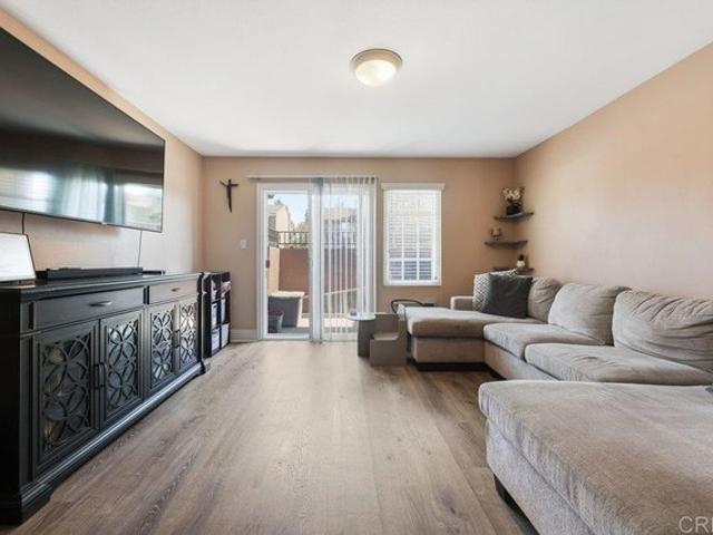 10232 Maya Linda Rd Apt 24, San Diego, CA 92126