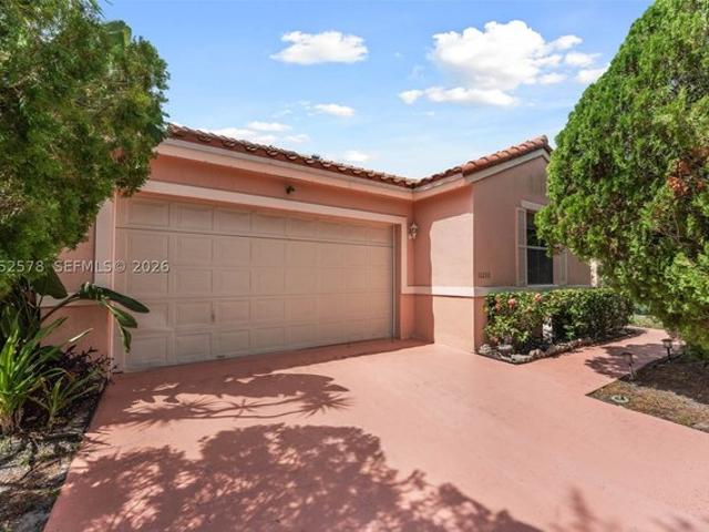 10232 SW 16th Ct, Pembroke Pines, FL 33025