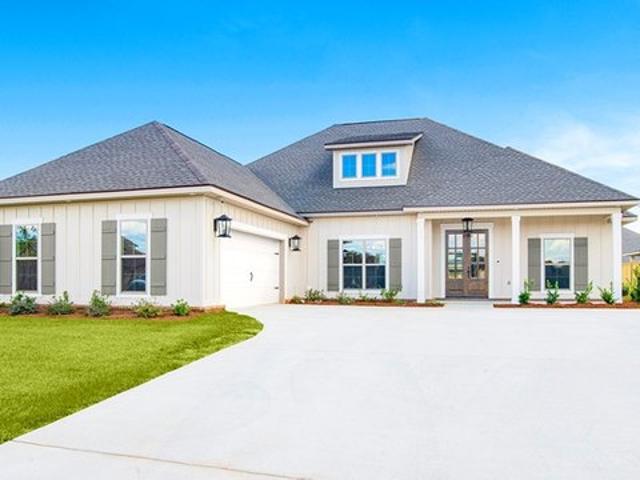 10237 Secretariat Blvd, Daphne, AL 36526