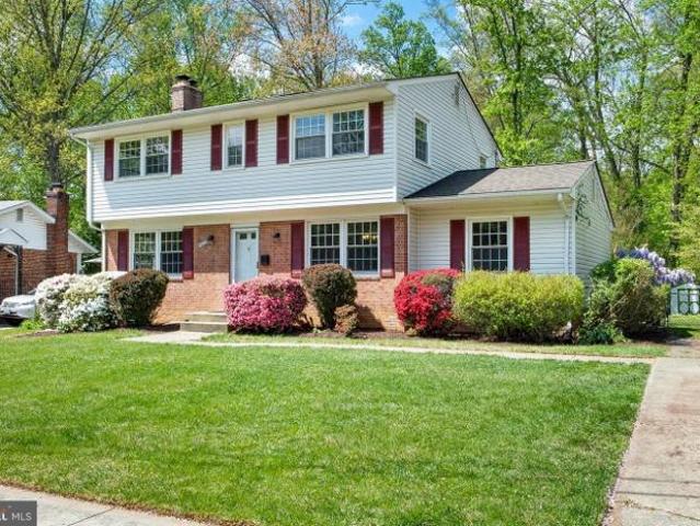 10235 Fox Ln, Fairfax, VA 22030