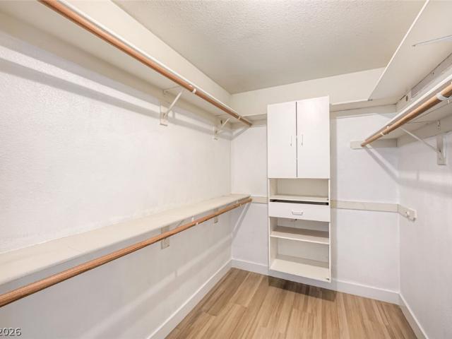 10236 Desert Wind Dr, Las Vegas, NV 89144 | MLS #2774