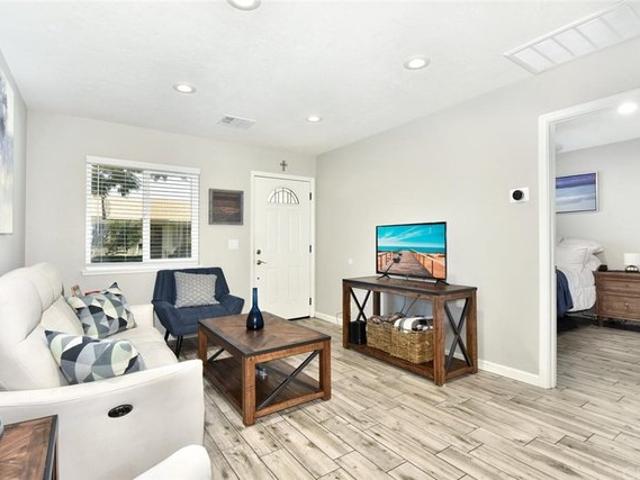 10238 Disney Cir, Huntington Beach, CA 92646
