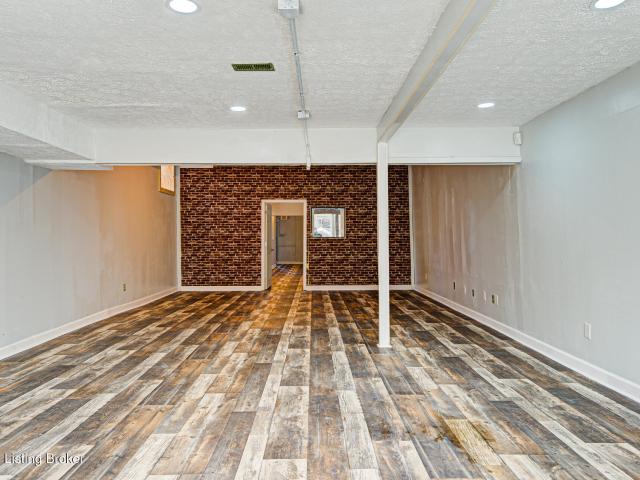 1023 Main St