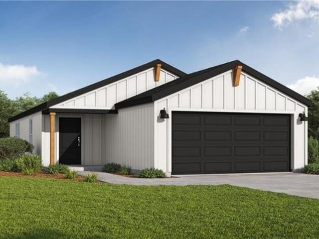 1023 Mission Park Trl, Raymore, MO 64083