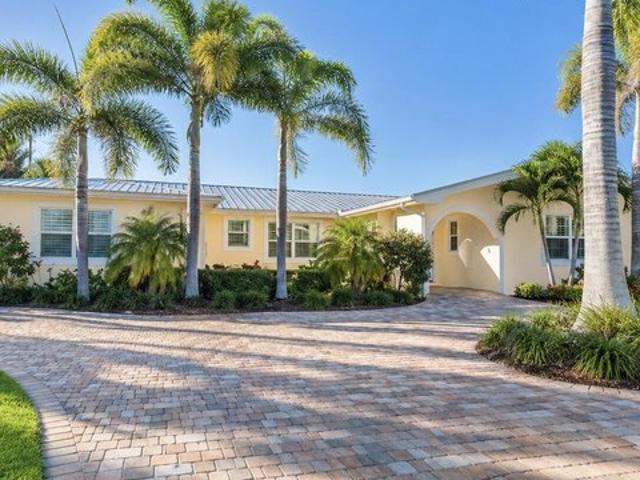 1023 NW Spruce Ridge Dr, Stuart, FL 34994