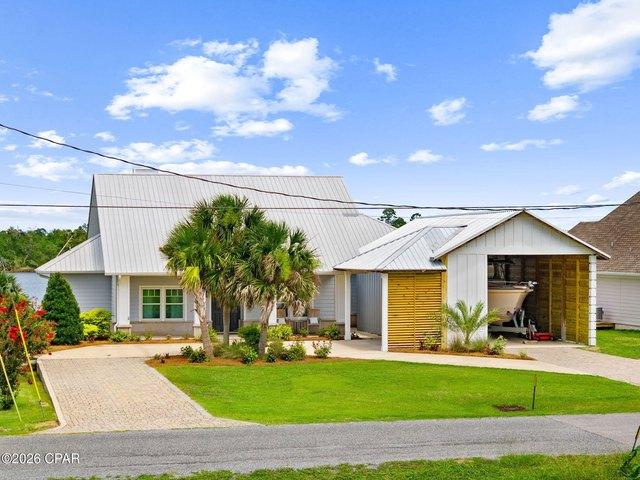 1023 N Bay Dr, Lynn Haven, FL 32444